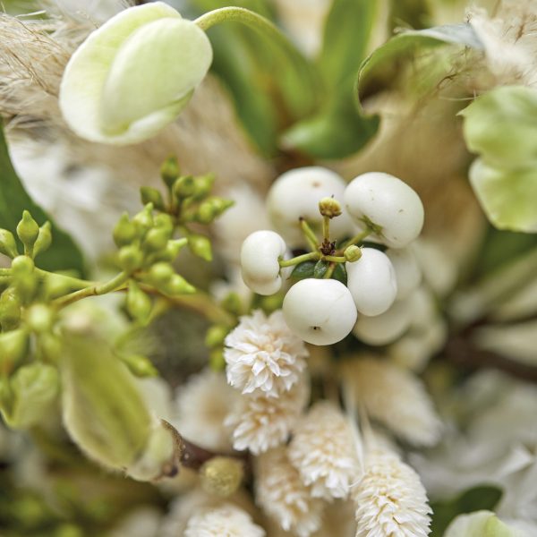 Brautstrauß in Off-White - OASIS Floral